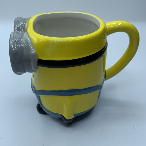 Zak Designs | Dining | Despicable Me The Minions Collectible 3d ...